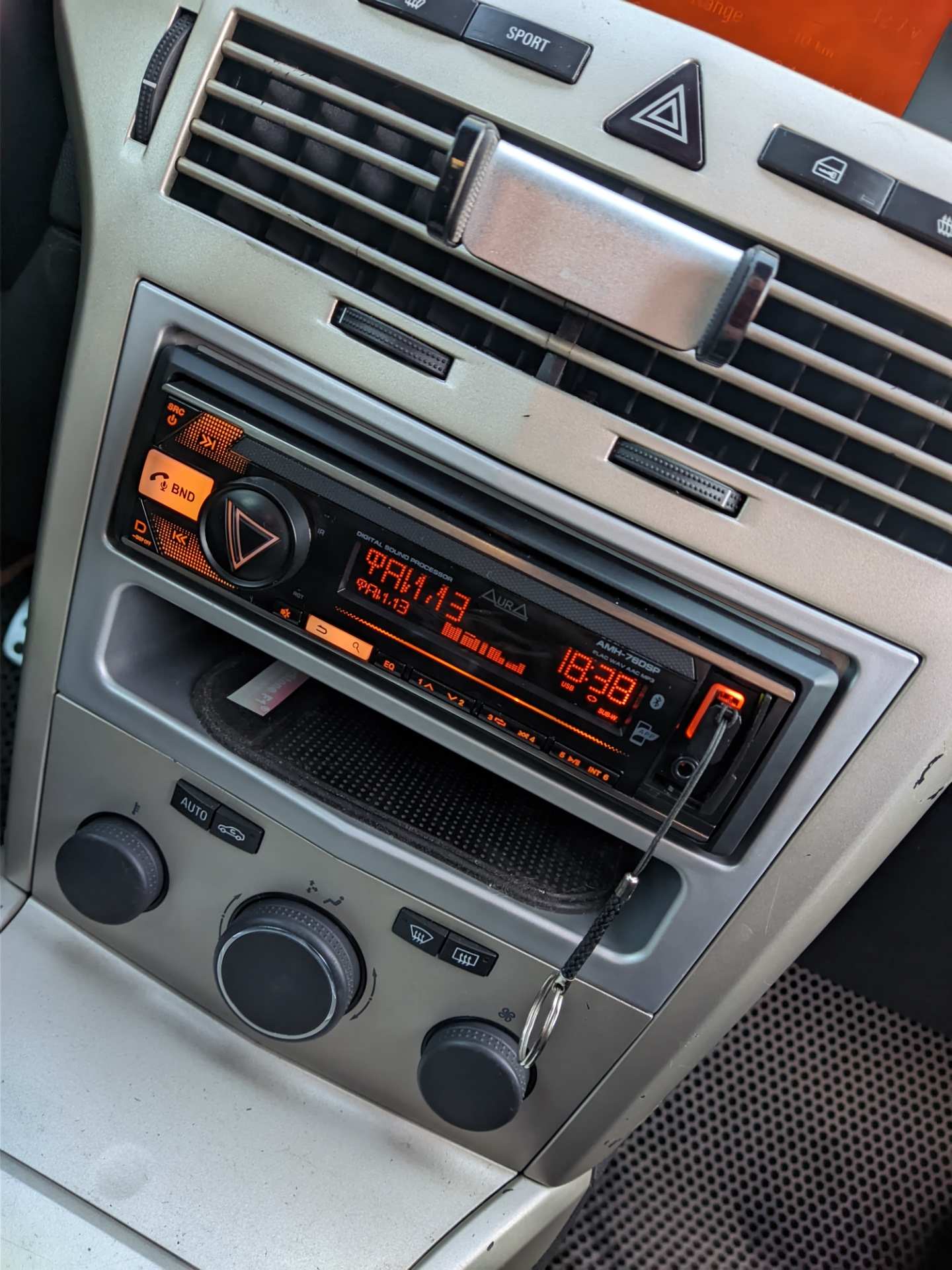 Aura amh-76dsp 2023 — Opel Astra H, 1,6 л, 2008 года | автозвук | DRIVE2