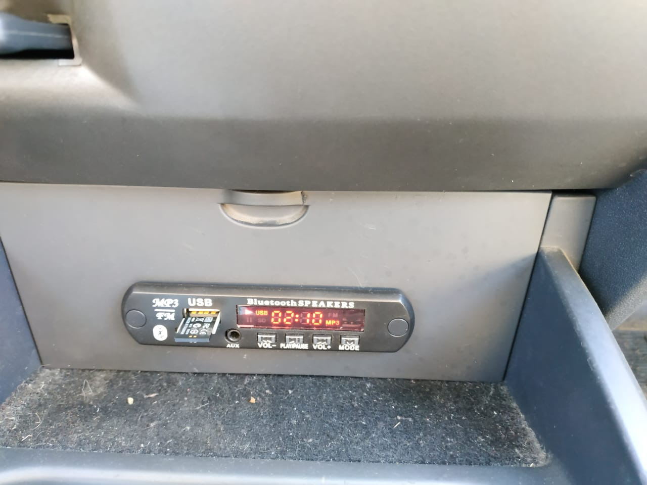 Флешка в родную магнитолу — Renault Megane II, 1,6 л, 2006 года ...