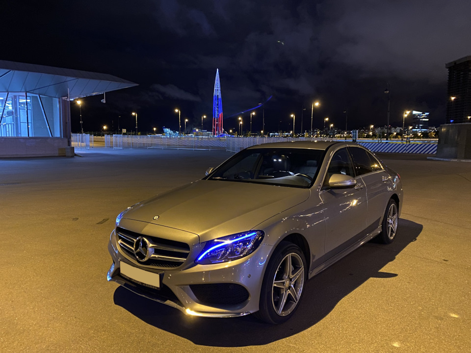 Фото-сет в день флага — Mercedes-Benz C-Class (W205), 1,6 л, 2015 года | фотография | DRIVE2