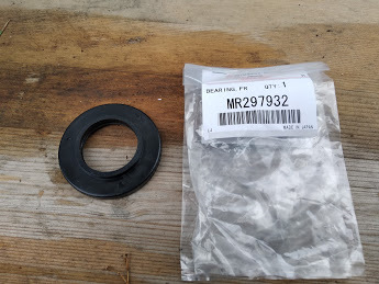 Замена опоры амортизатора — Nissan Almera II (N16), 1,5 л, 2006 года ...