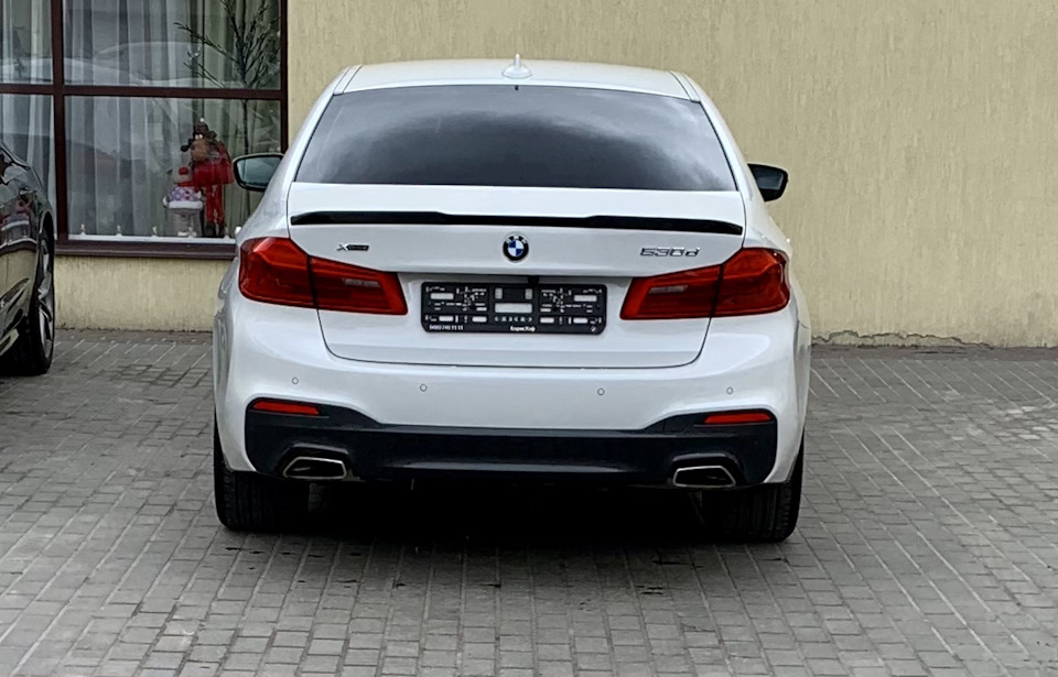 Спойлер готов — BMW 5 series (G30), 3 л, 2020 года | тюнинг | DRIVE2