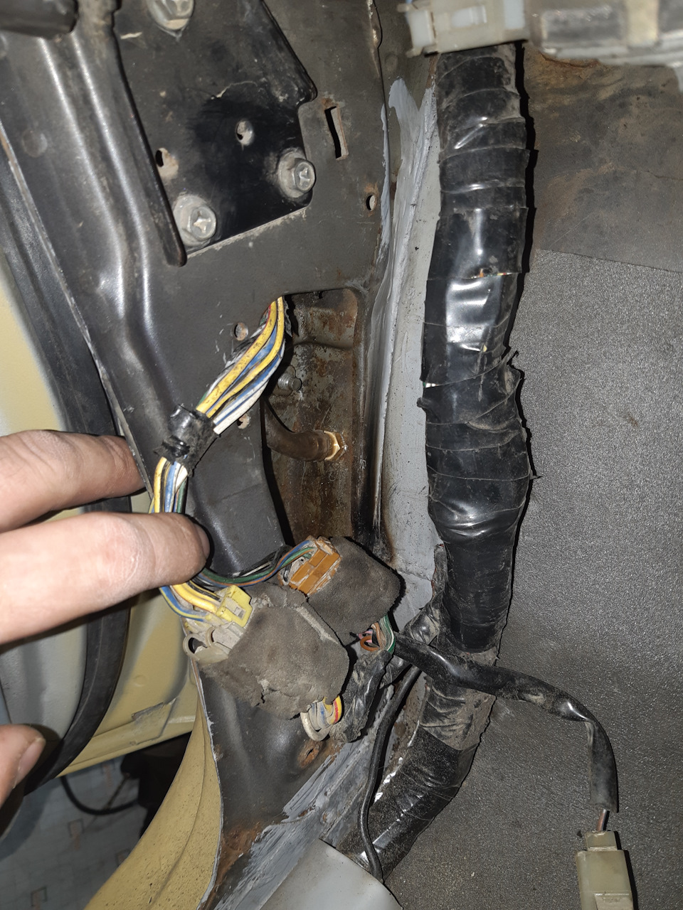 215902A100 Датчик уровня масла двигателя KIA HYUNDAI | Запчасти на DRIVE2