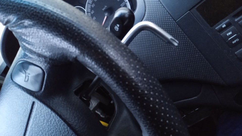 Новая оплетка на руль Авео Т250/255 — Chevrolet Aveo 5-door (1G), 1,4 л ...
