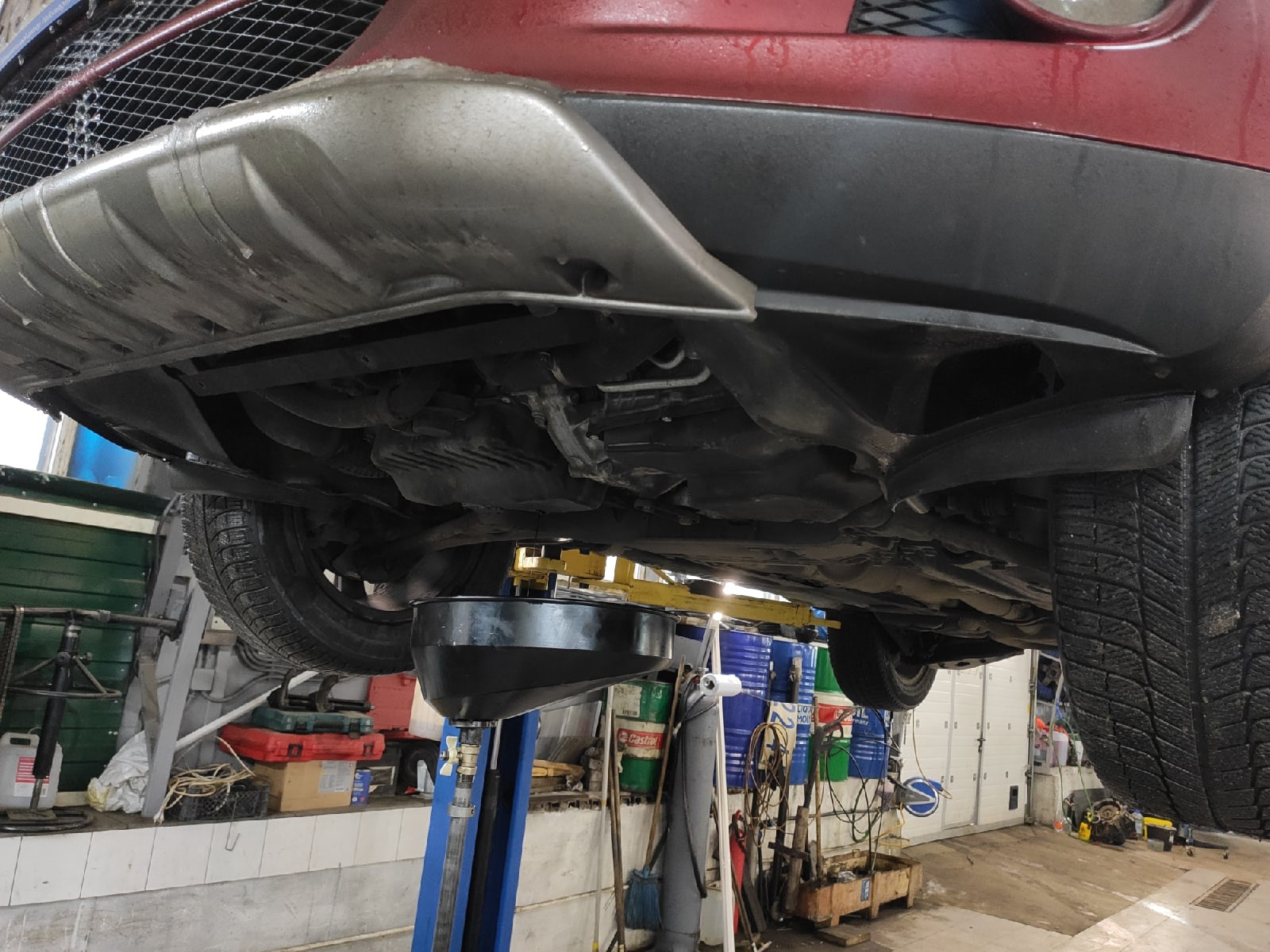 (17) Замена масла в ДВС (123 тыс.) — Volkswagen Tiguan (1G), 2 л, 2010 ...