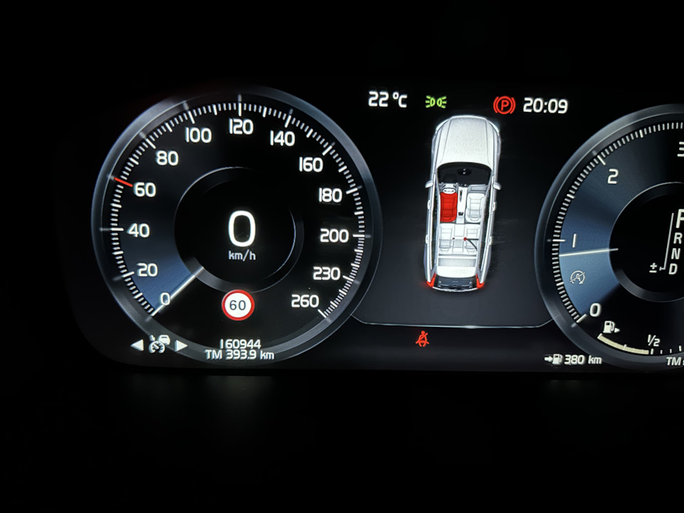 Замена топливного фильтра — Volvo V90 (2G), 2 л, 2020 года | плановое ...