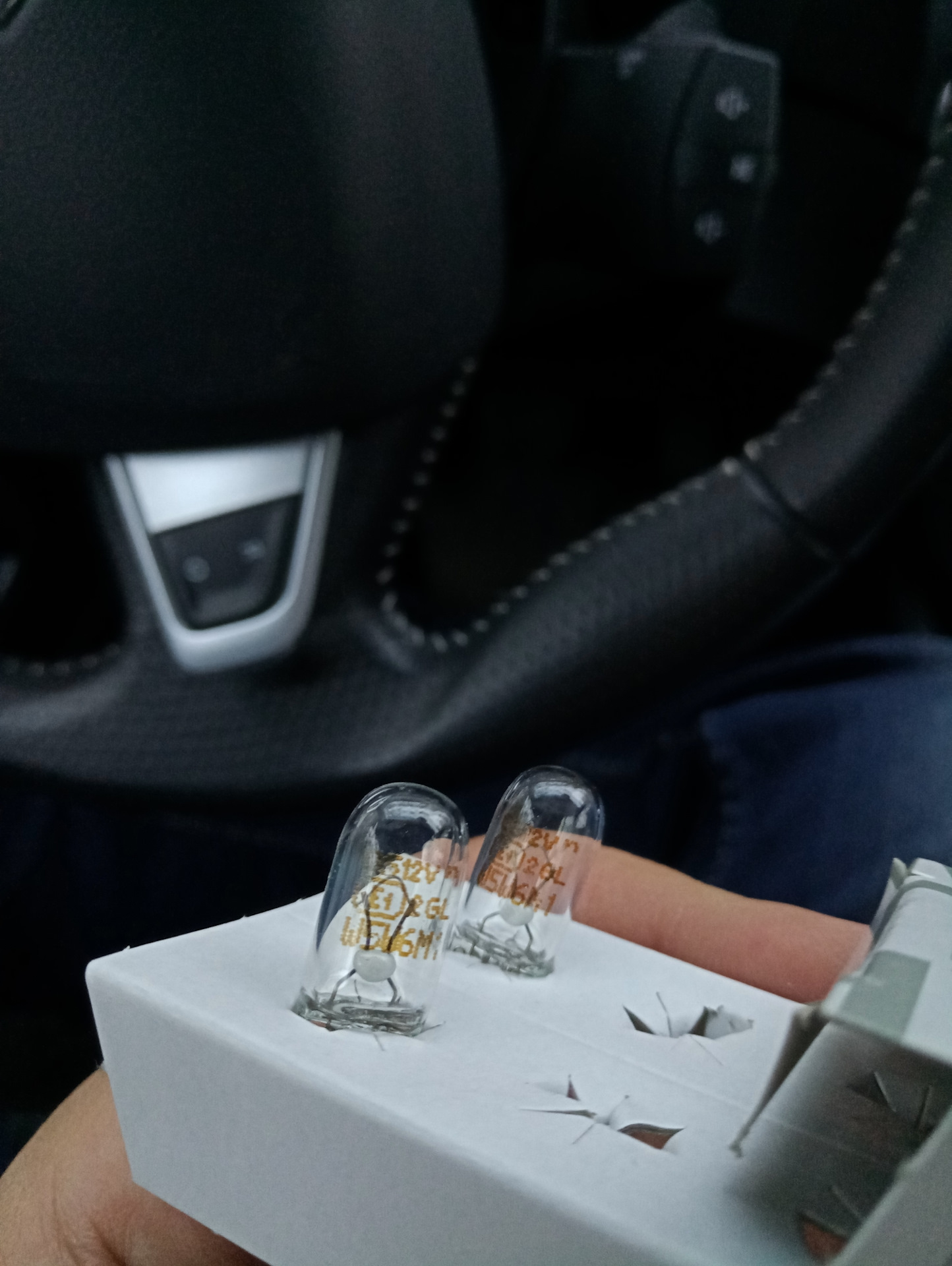 77 03 097 516 — Лампа накаливания автомобильная W5W 12V 5W W2.1x9.5d ...