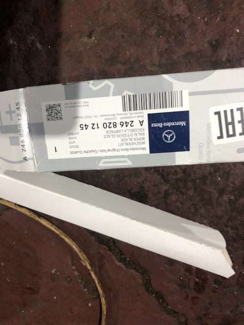 A2468201245 Комплект щеток стеклоочистителя 2шт Mercedes | Запчасти на ...