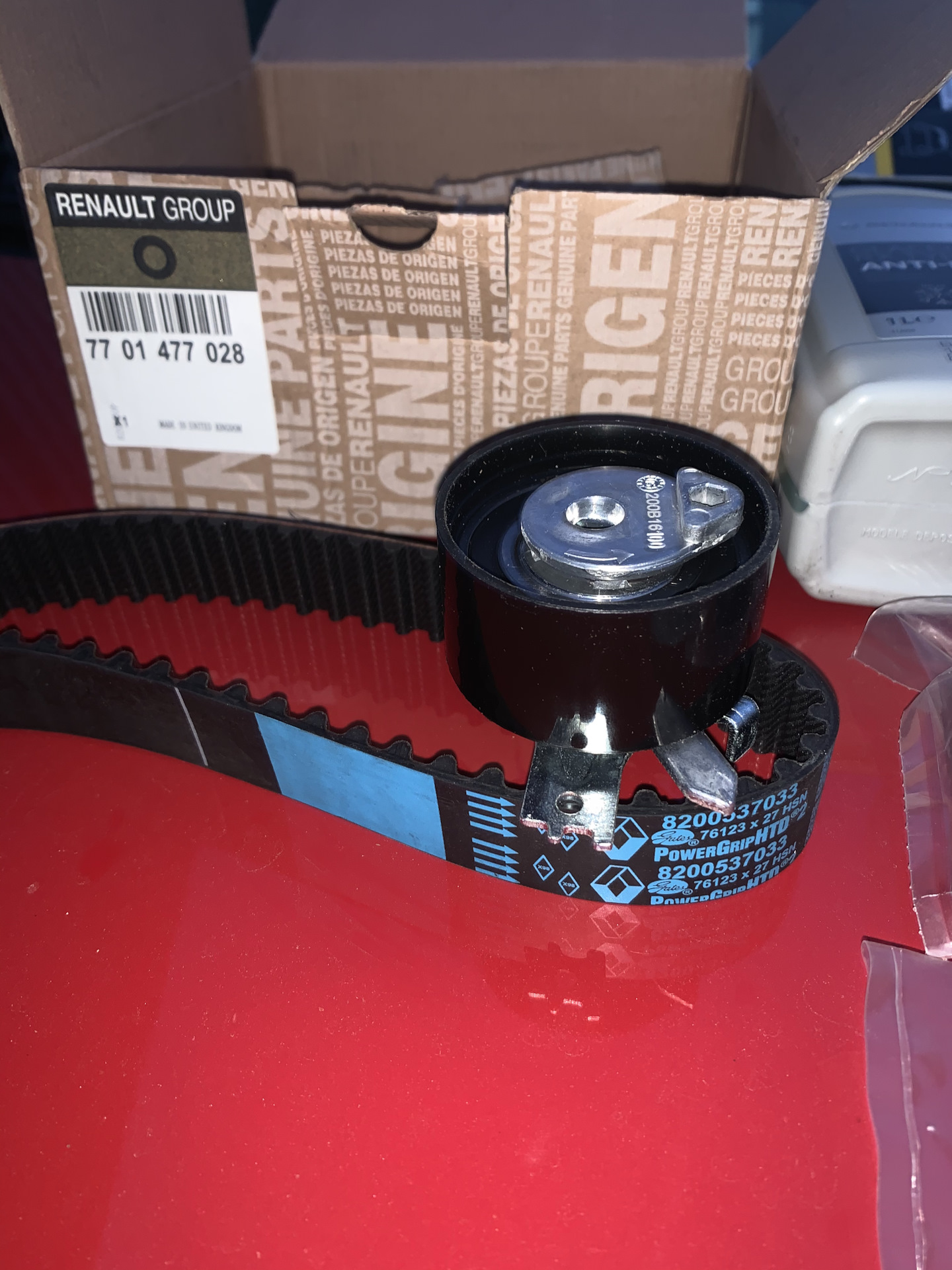 Замена ГРМ с помпой Clio III 1.5dci — Renault Clio III, 1,5 л, 2010 ...