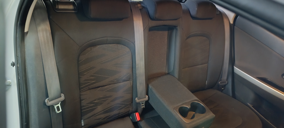 Подлокотник заднего сиденья — KIA Ceed (2G), 1,6 л, 2017 года ...
