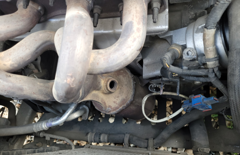 Замена кислородного датчика — Citroen C4 (2G), 1,6 л, 2012 года ...