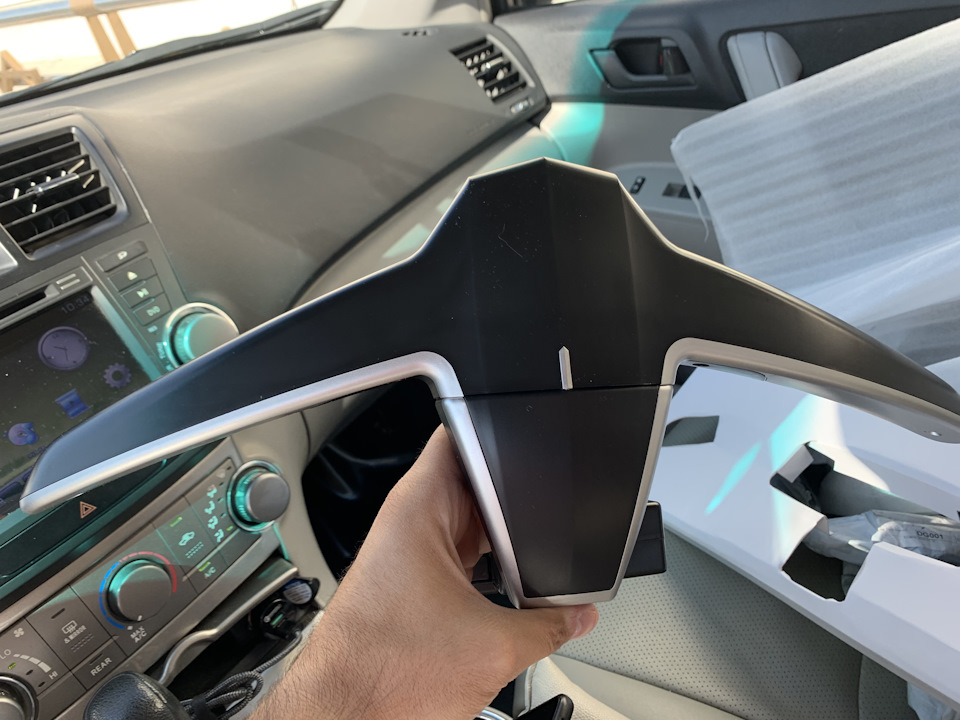 #4. Автовешалка в салон — Toyota RAV4 (5G), 2,5 л, 2019 года ...