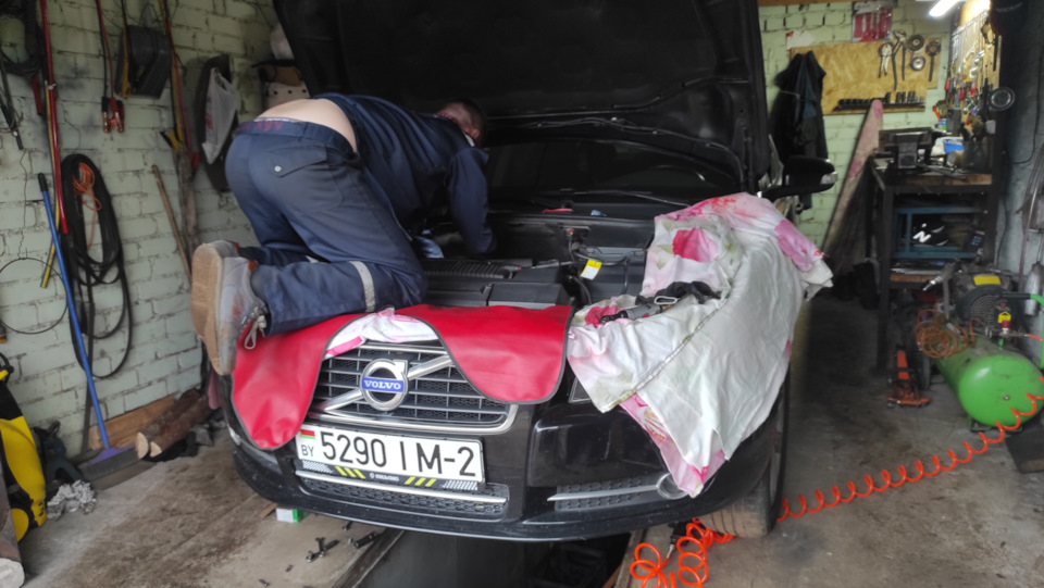 Замена прокладки выпускного коллектора Volvo S80 II. 🇸🇪 — Volvo S80 (2G ...