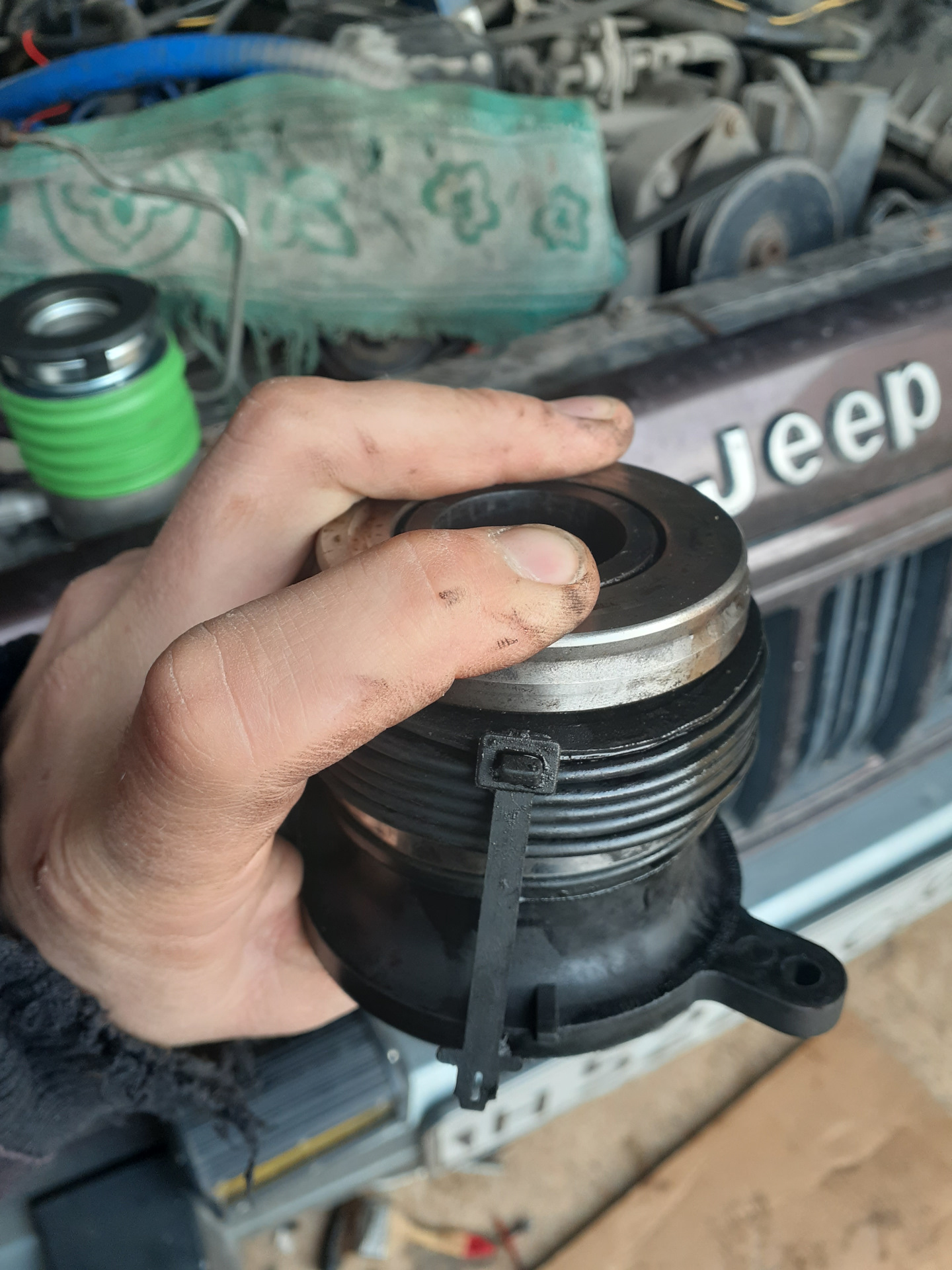 И снова сцепление. Рабочий цилиндр — Jeep Cherokee (XJ), 4 л, 1992 года ...