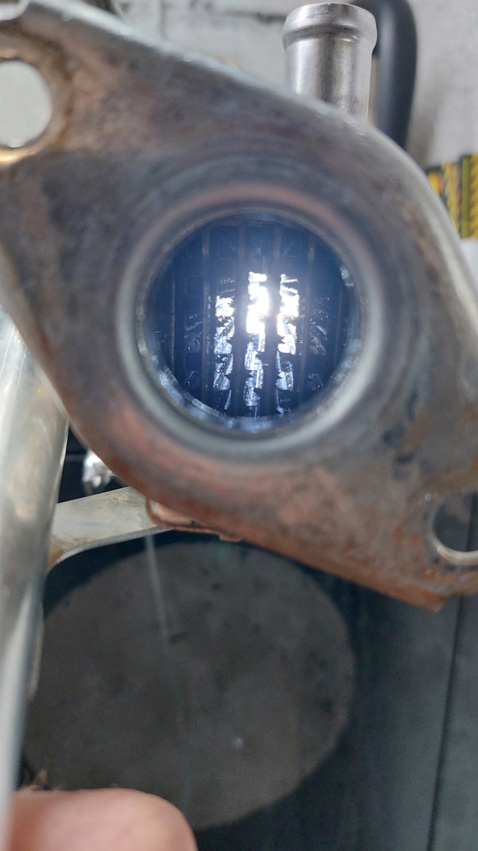 Чистка ЕГР — Toyota Prius (30), 1,8 л, 2010 года | своими руками | DRIVE2