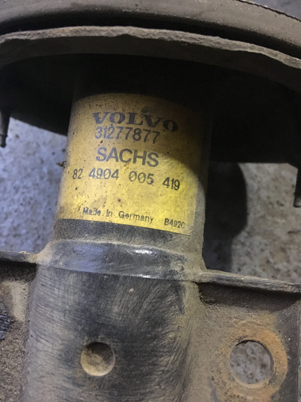 31277877 Амортизатор Volvo | Запчасти на DRIVE2