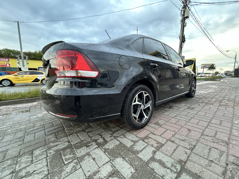 Занижение -20 от европодвески — Volkswagen Polo Sedan, 1,6 л, 2017 года ...