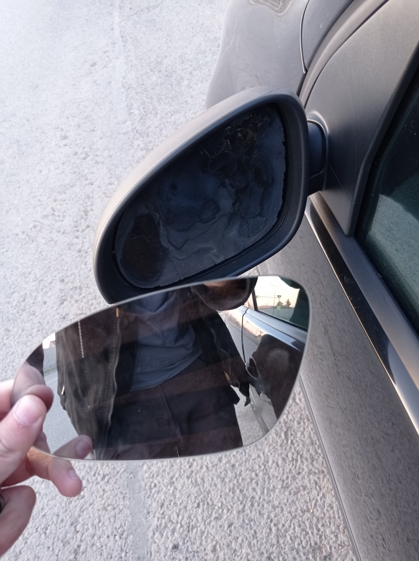Зеркало х2 — Volkswagen Golf Mk5, 1,6 л, 2008 года | поломка | DRIVE2