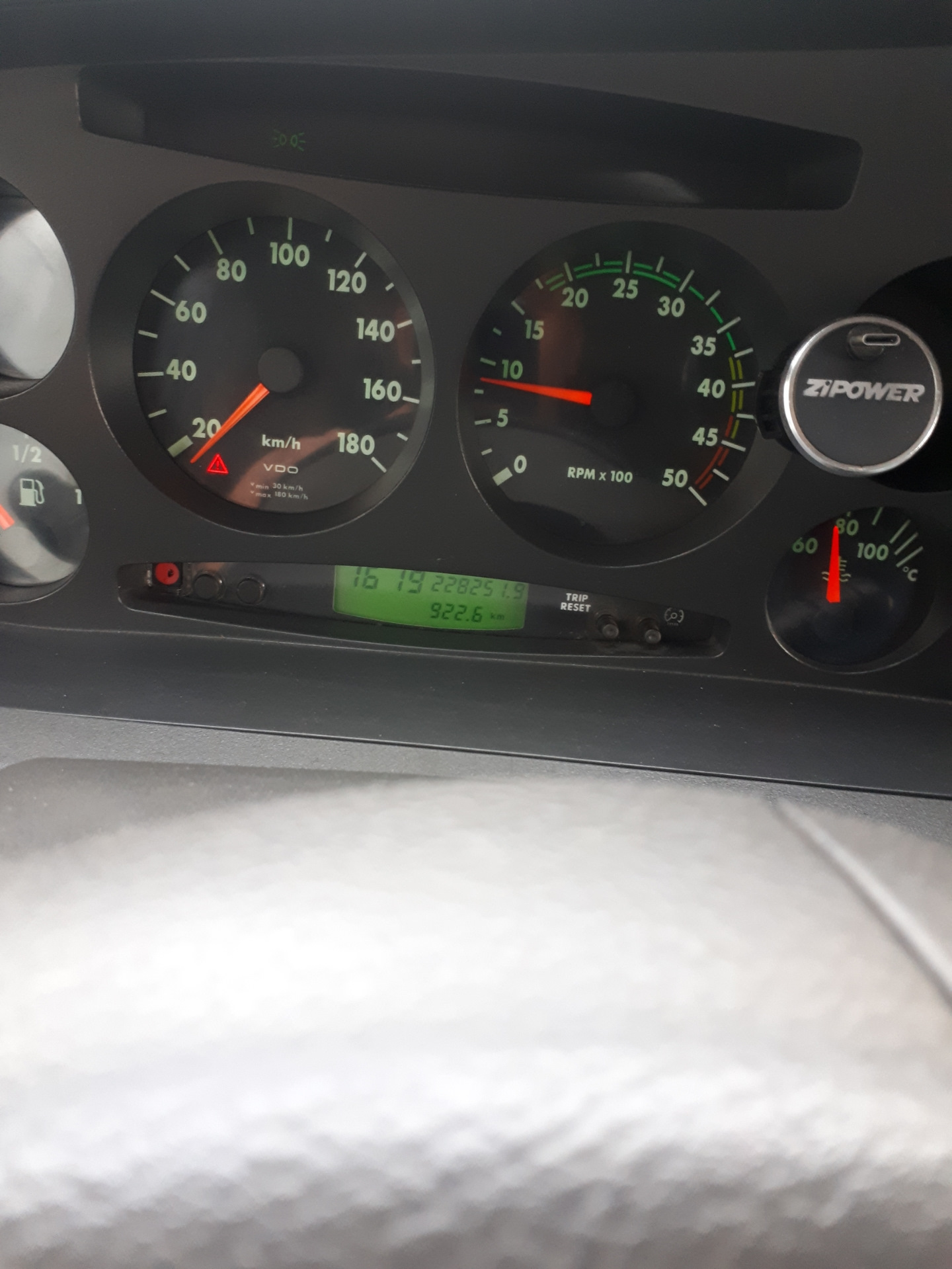 Замена правдой нижней шаговой опоры — Iveco Daily (3G), 2,8 л, 2001 ...