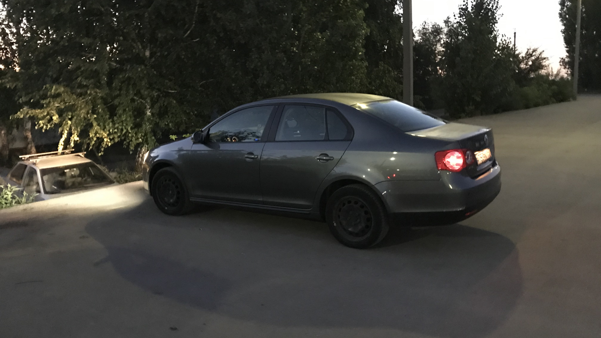 Volkswagen Jetta V 1.6 бензиновый 2010 | DSG на DRIVE2