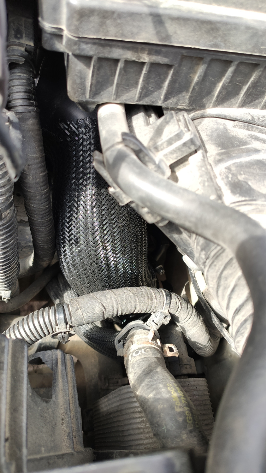 #27. Патрубок продолжение. — Volvo XC70 III, 2,4 л, 2012 года | поломка ...