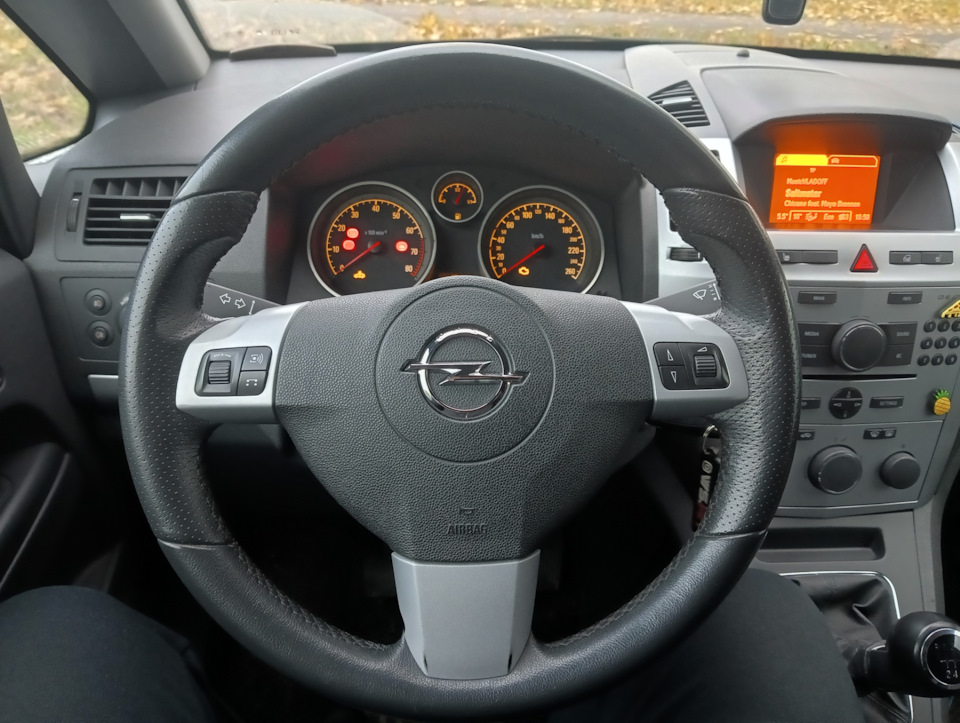 Руль спорт — Opel Zafira B, 1,8 л, 2013 года | тюнинг | DRIVE2
