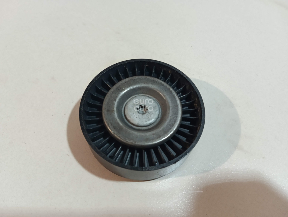 31401193 Ролик ремня Volvo | Запчасти на DRIVE2