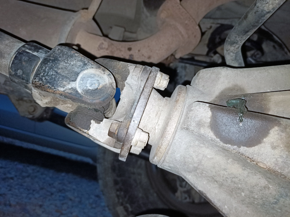 25. Задние нижние рычаги от TLC 100, задние верхние рычаги от TLC Prado ...