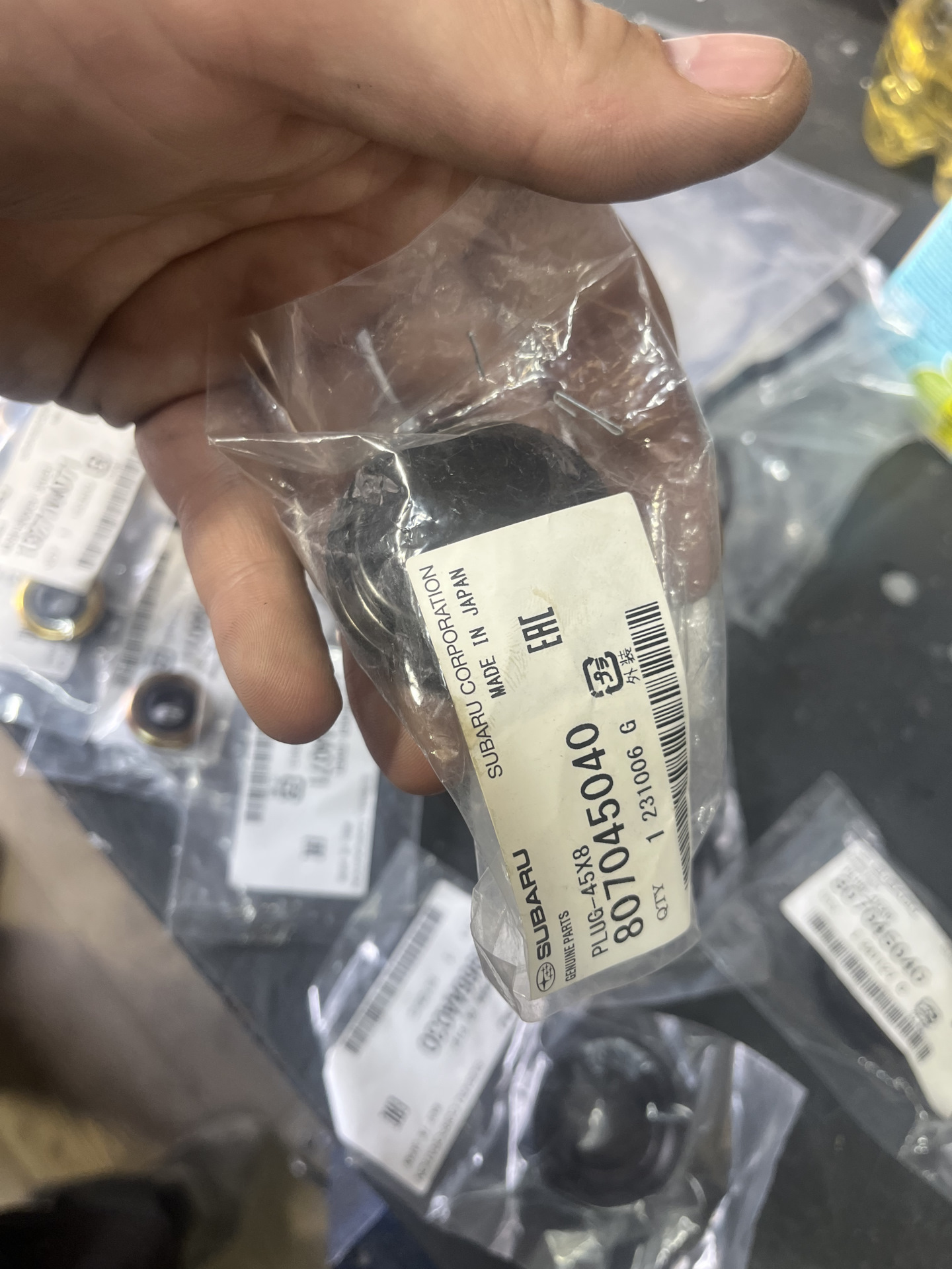 Прокладки клапанных крышек и заглушки распредвалов . — Subaru Forester ...