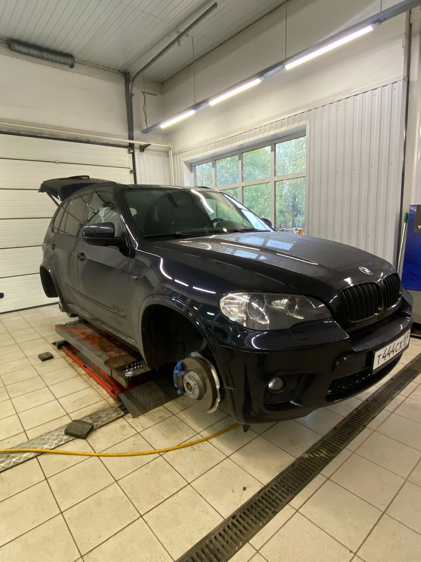 2. Переобулись на зиму 2024/25 💣💣💣 — BMW X5 (E70), 3 л, 2010 года | шины | DRIVE2