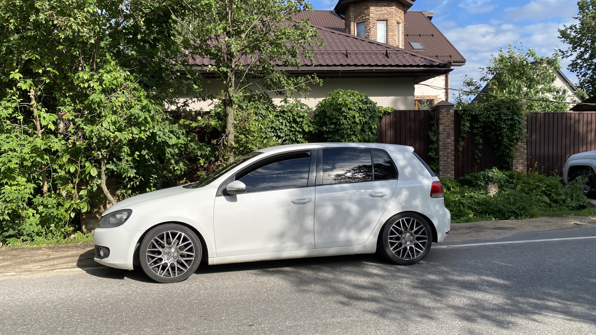 Volkswagen Golf Mk6 1.4 бензиновый 2010 | Golf6 white на DRIVE2