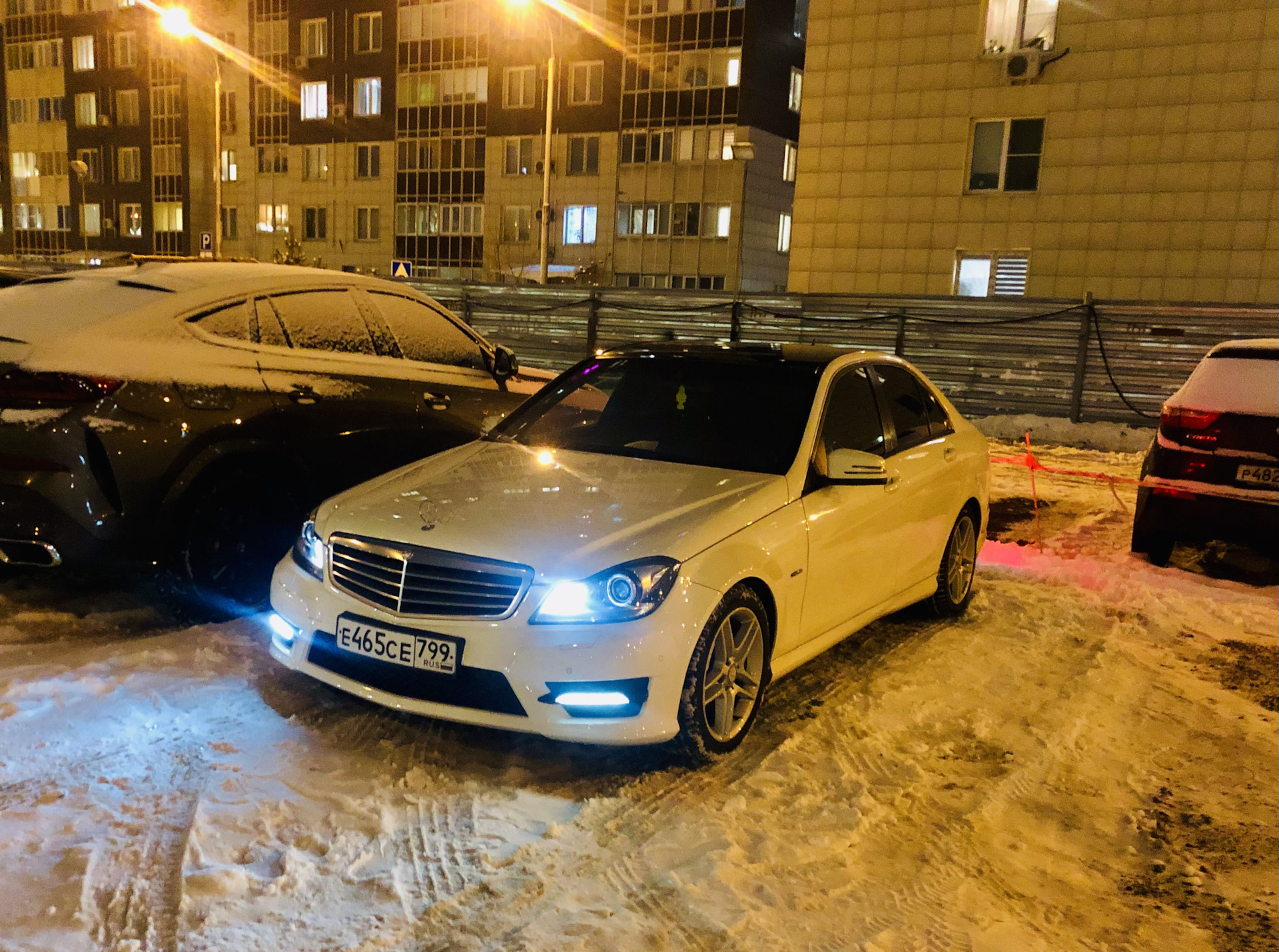 Новогодний презент — Mercedes-Benz C-class (W204), 2 л., 2011 года ...