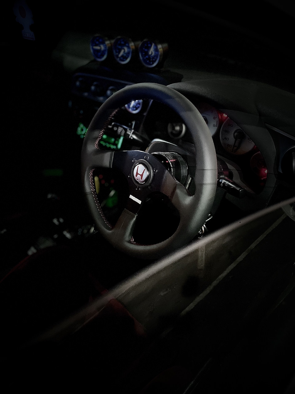 MOMO — Honda Integra Type R (DC5), 2 л, 2001 года | тюнинг | DRIVE2