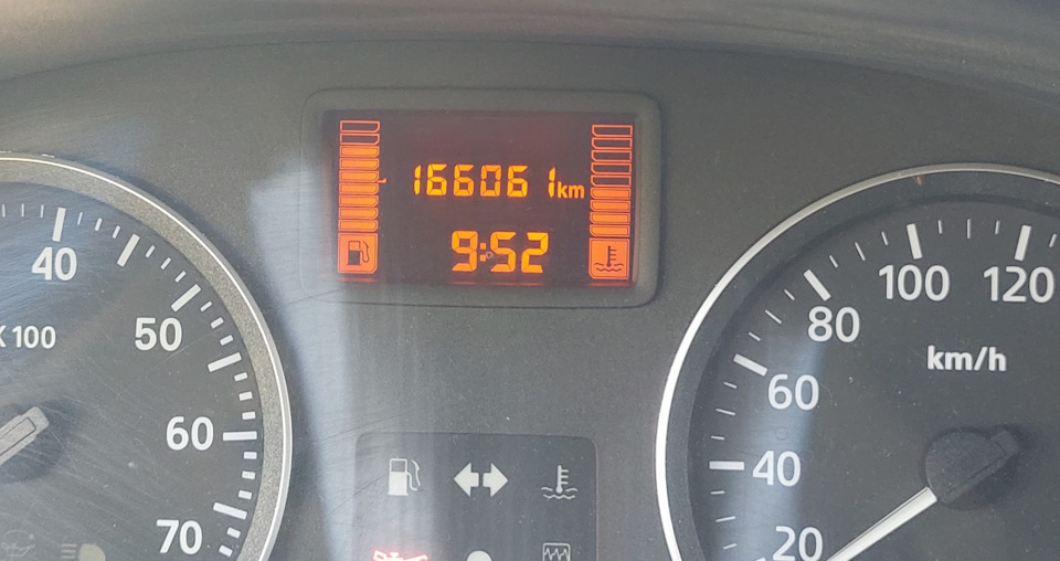 Замена ступичного подшипника — Renault Logan (1G), 1,4 л, 2011 года ...