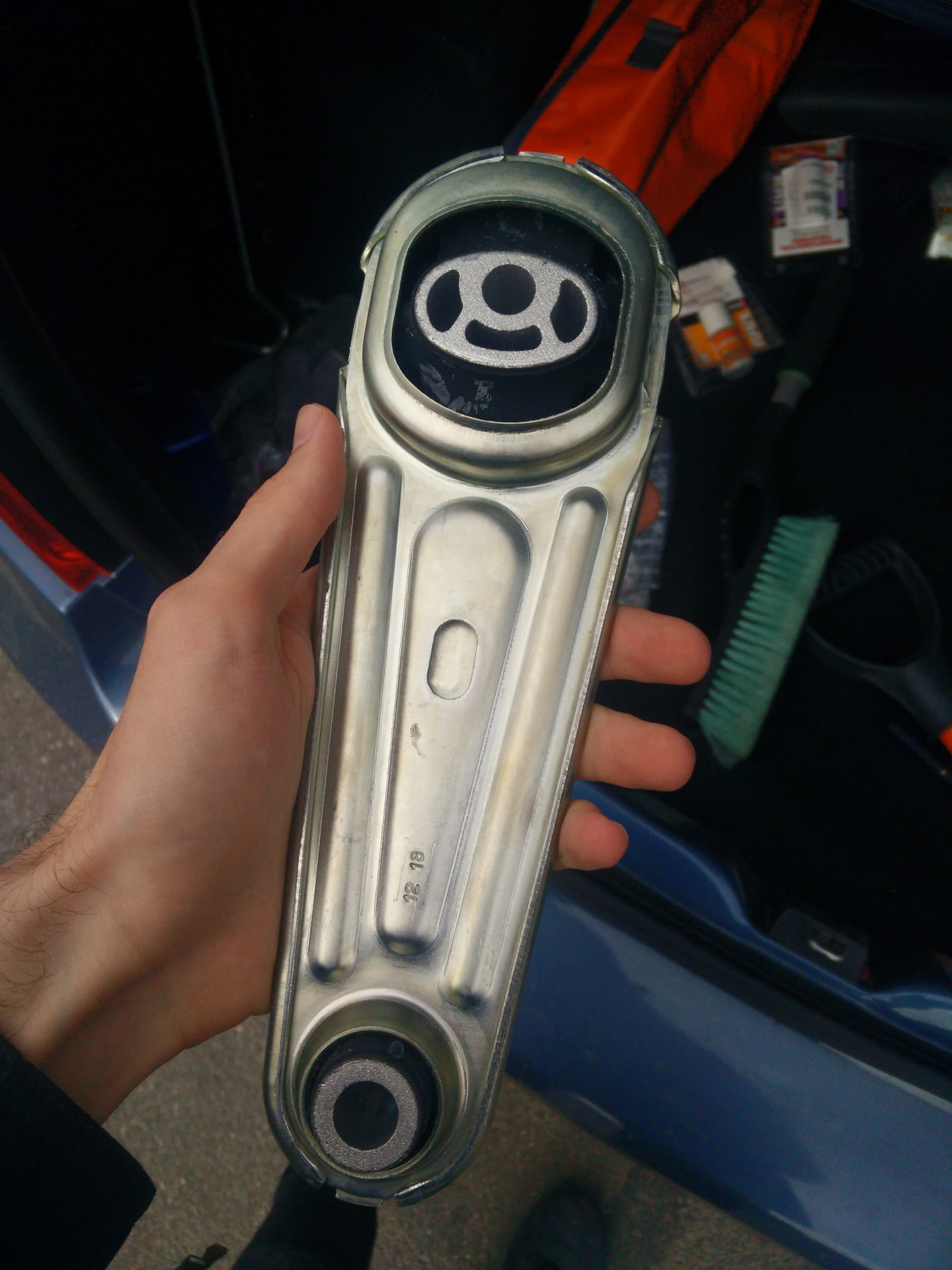 Опоры двигателя, салонный фильтр и ещё одна неприятность — Renault ...