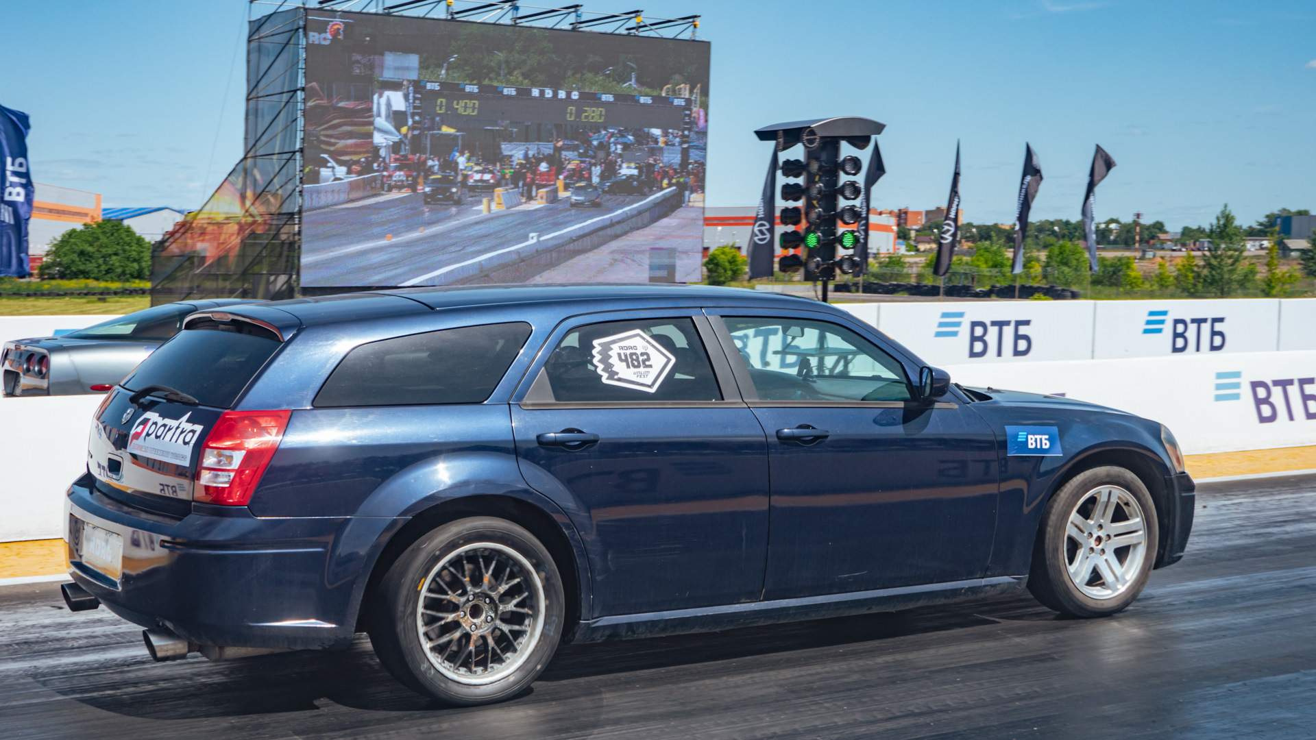 Dodge Magnum 7.2 бензиновый 2005 | на DRIVE2