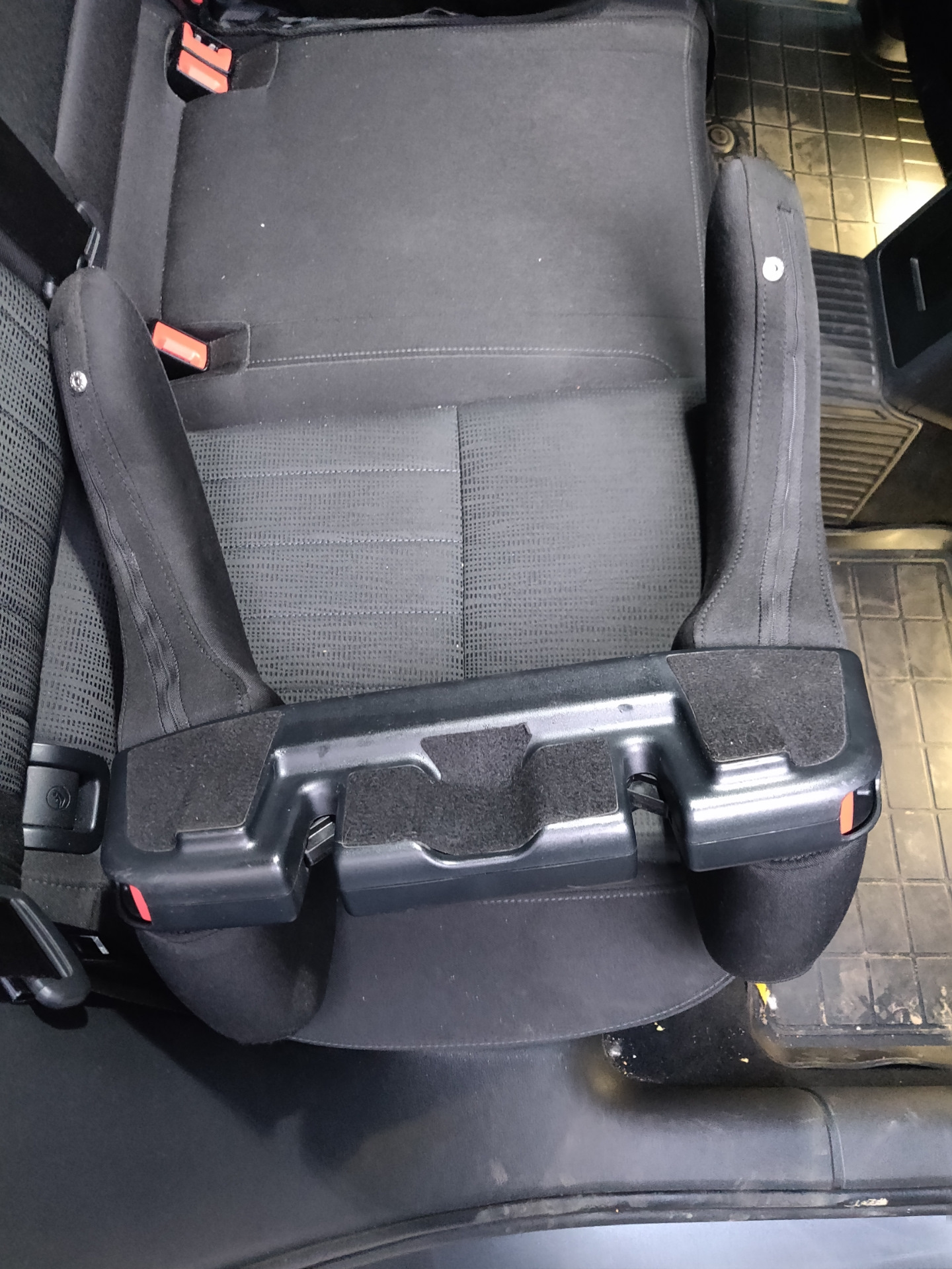 Детский подголовник в Skoda Octavia (Часть 2 покупка) — Skoda Octavia ...