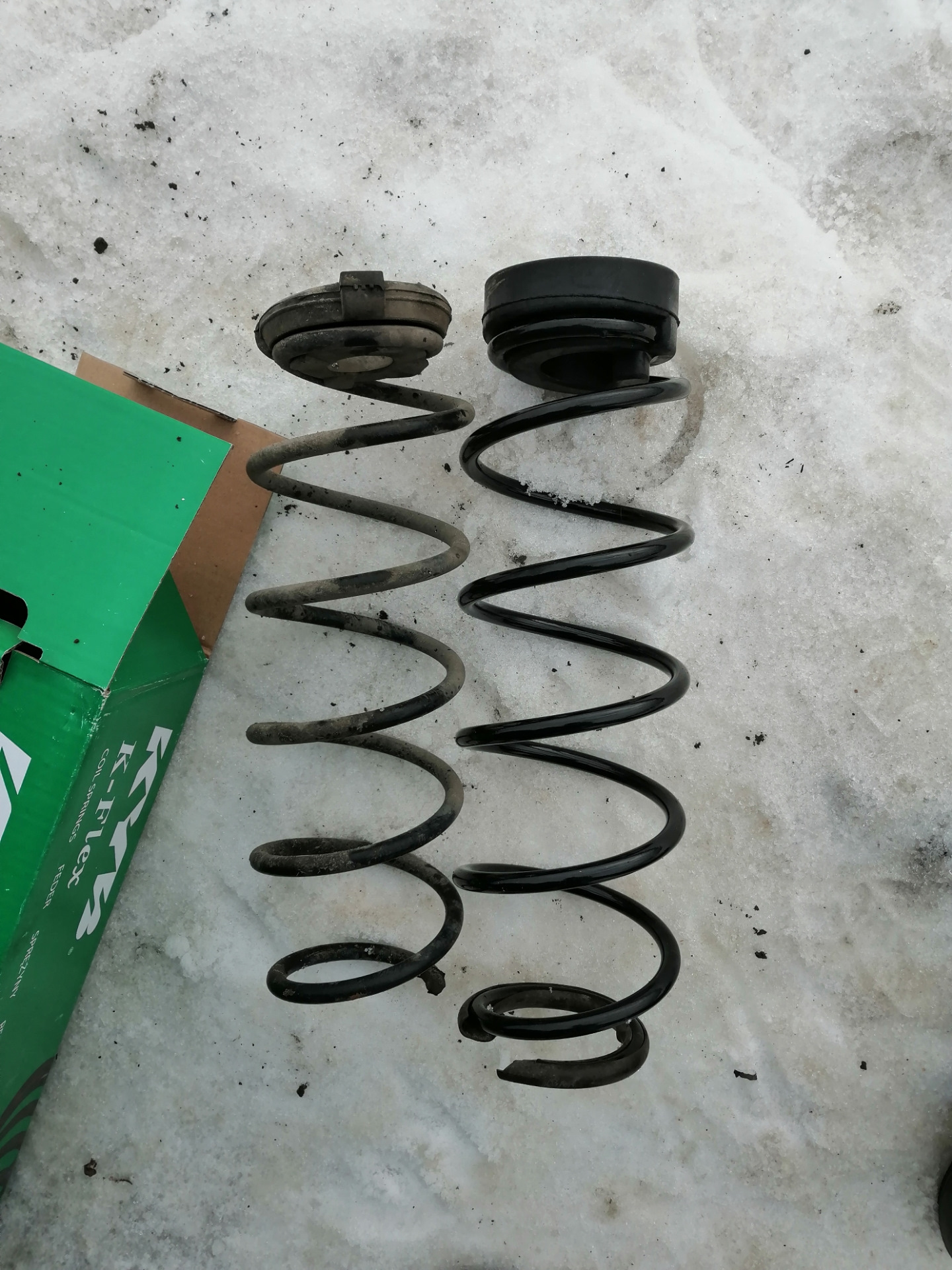 Замена задних пружин +проставка — Renault Laguna III, 1,5 л., 2010 года ...