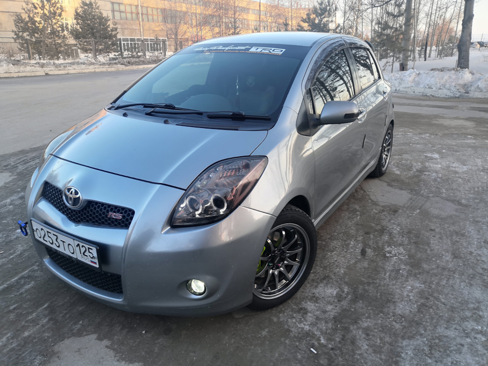 Фоточки 😎 — Toyota Vitz (90), 1,5 л, 2007 года | фотография | DRIVE2