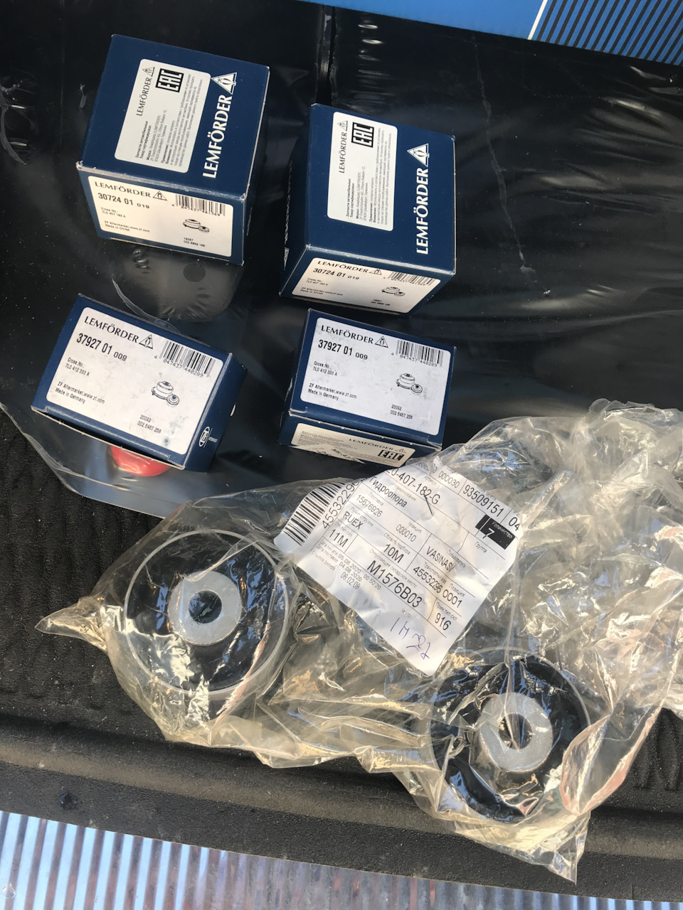 3792701 Сайлентблок рычага подвески LEMFORDER | Запчасти на DRIVE2