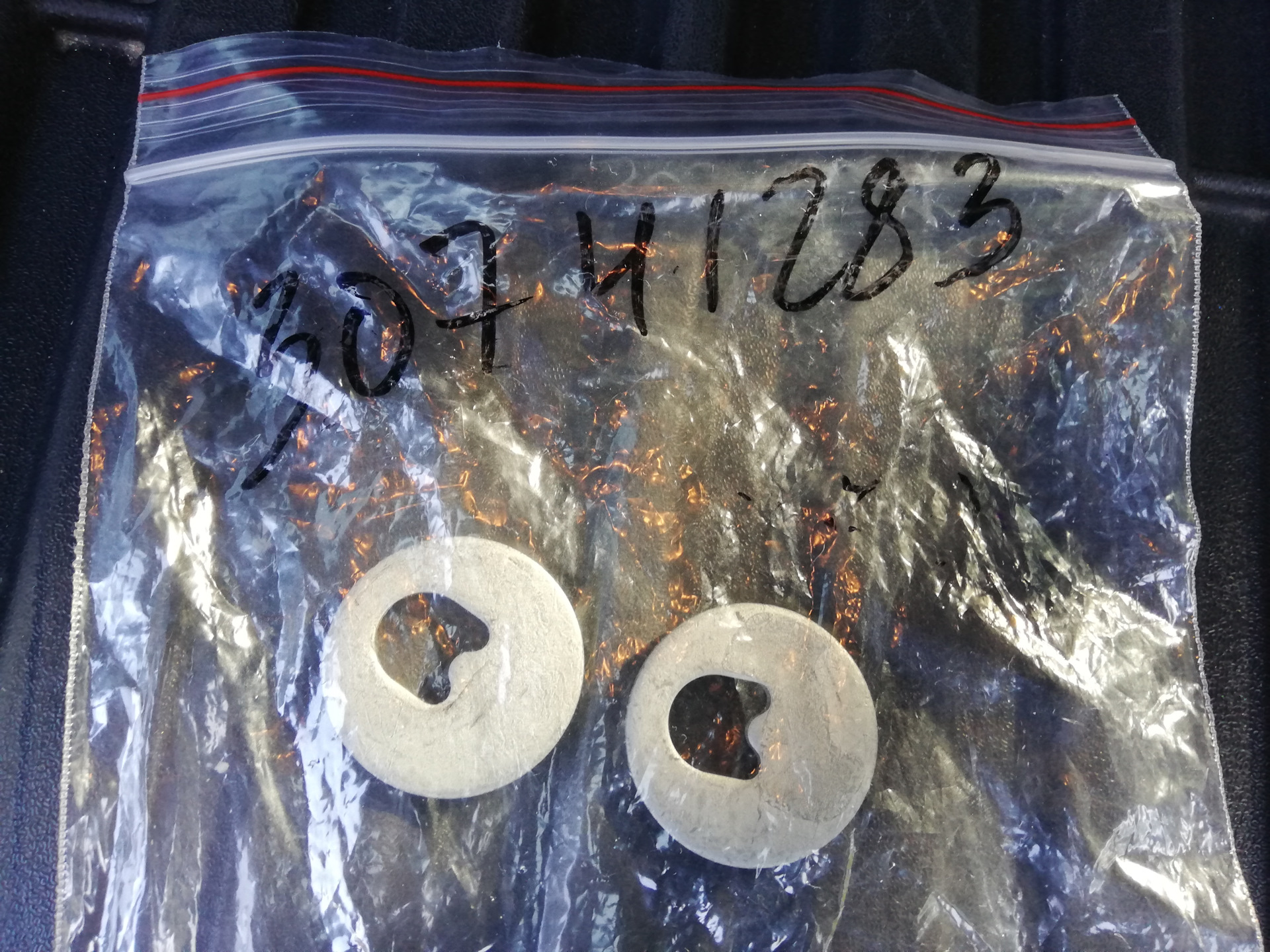 Замена элементов передней и задней подвески Volvo XC70 2008 года ...