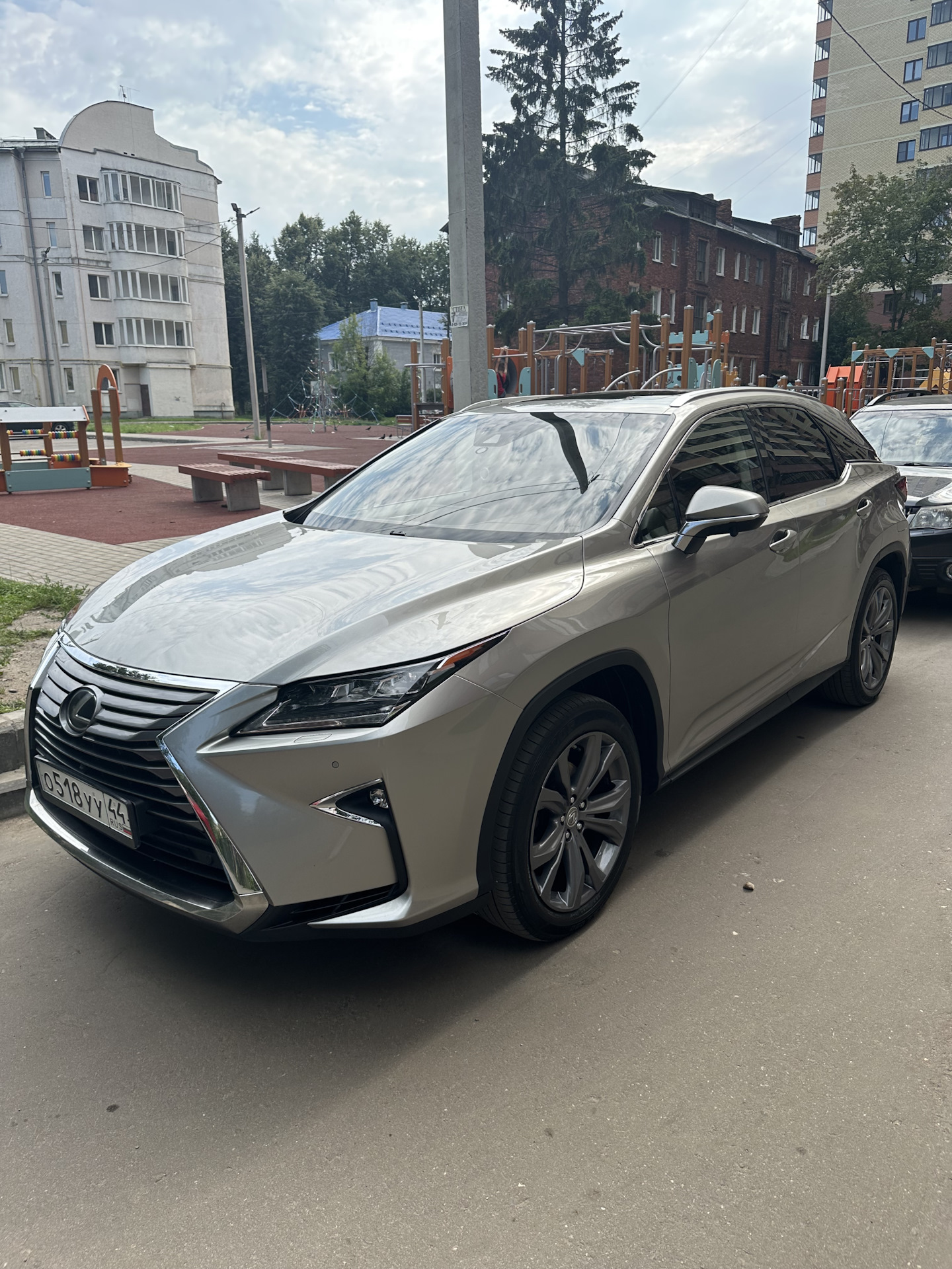 Проблема была в опоре стойки — Lexus RX (4G), 3,5 л, 2017 года | визит ...