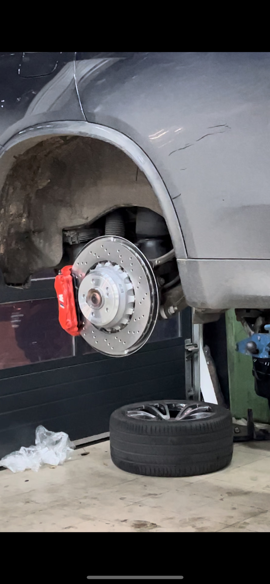 Замена тормозной системы. — BMW X5 (F15), 3 л, 2016 года | тюнинг | DRIVE2