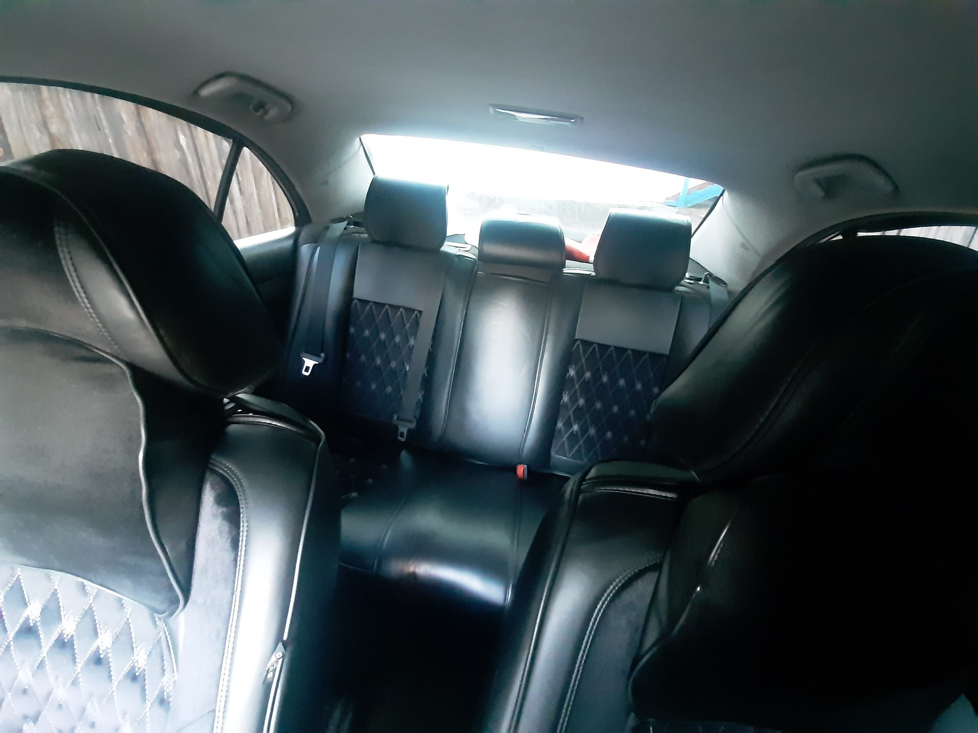 Ещё салона))) — Toyota Avensis II, 2 л, 2004 года | тюнинг | DRIVE2