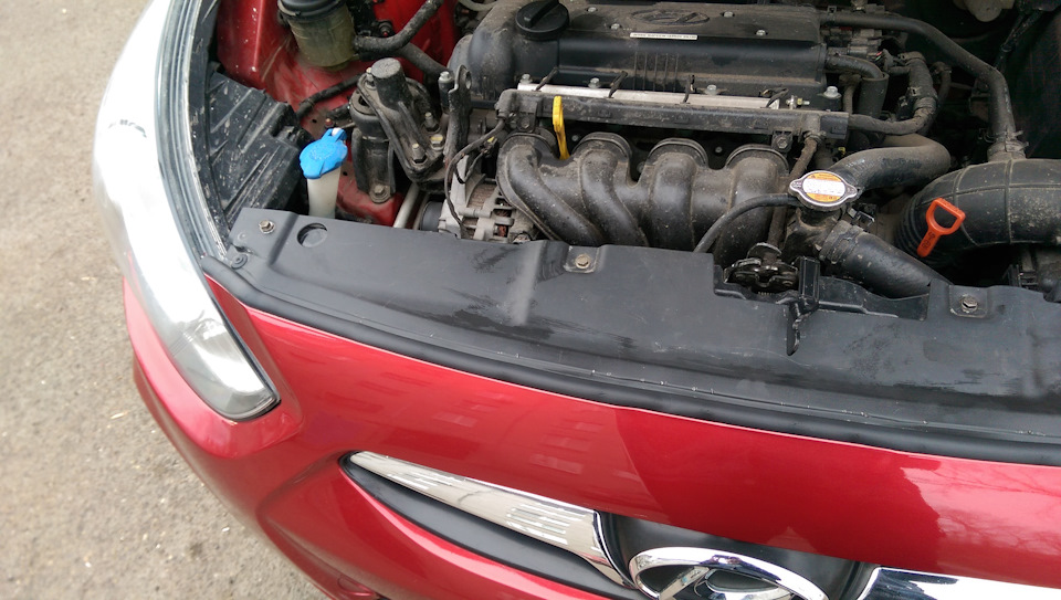 Замена уплотнителя капота — Hyundai Solaris (1G), 1,6 л, 2013 года ...