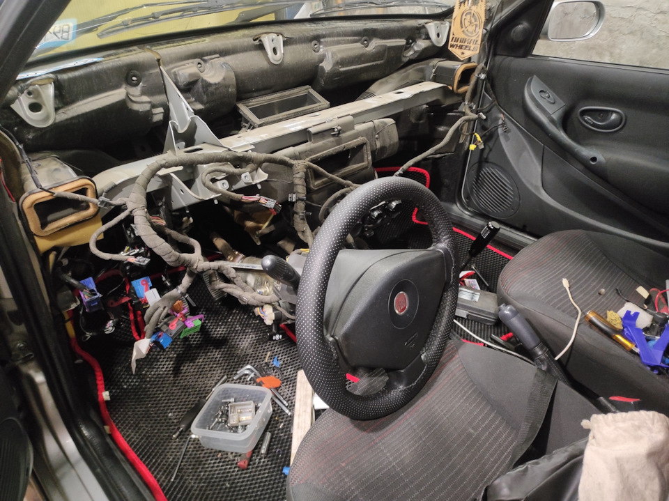 Замена отопителя и резистора печки — FIAT Albea, 1,4 л, 2010 года ...