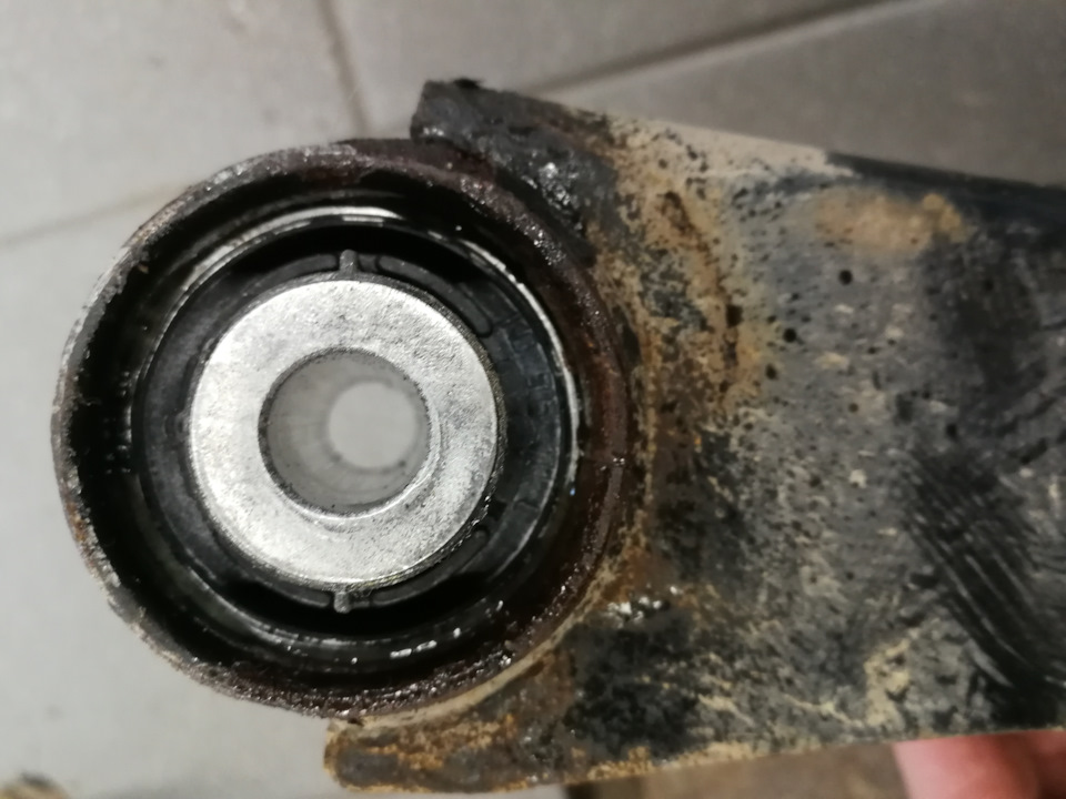 2991701 Сайлентблок рычага подвески LEMFORDER | Запчасти на DRIVE2