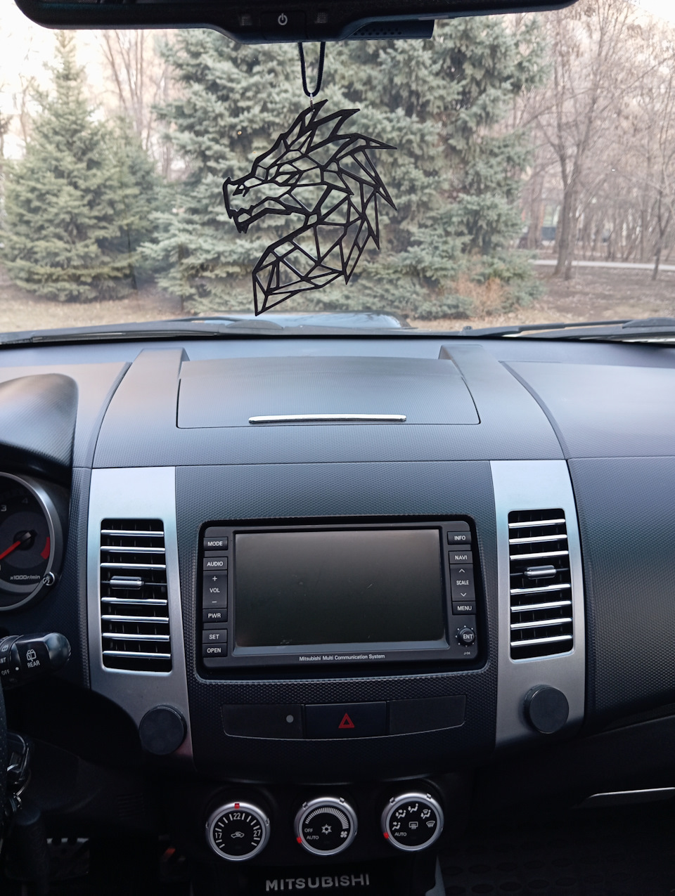 Головное устройство mmcs J-04 — Mitsubishi Outlander XL, 3 л, 2007 года | автозвук | DRIVE2