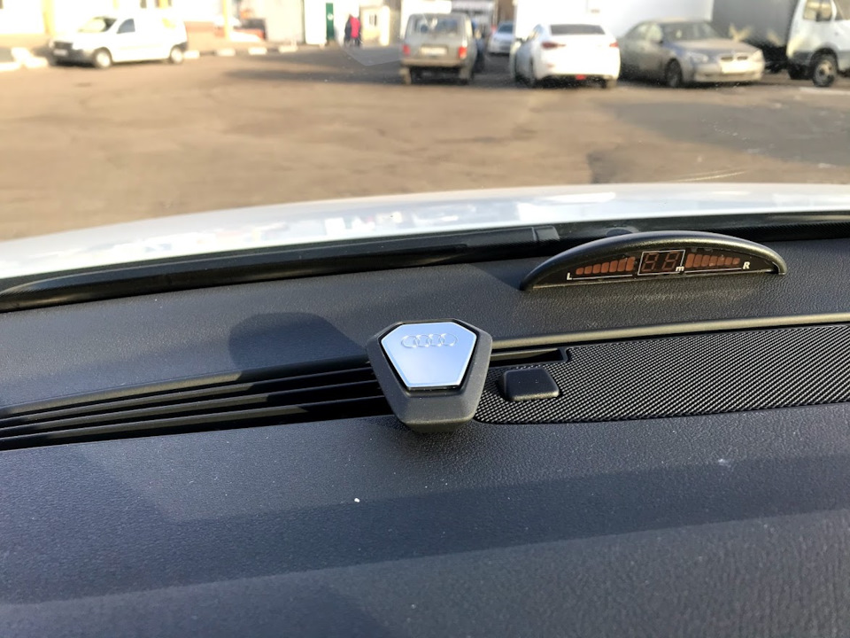 Ароматизатор VAG — Audi A3 Sportback (8PA), 1,6 л, 2009 года ...