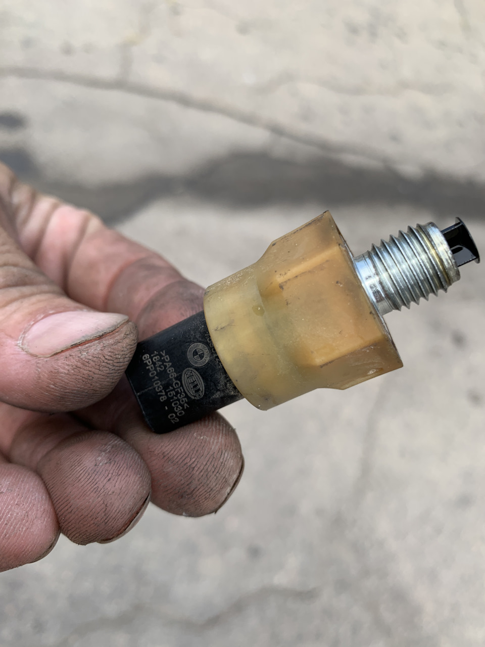 датчик температуры и давления масла N20b20, дал течь — BMW 5 series ...