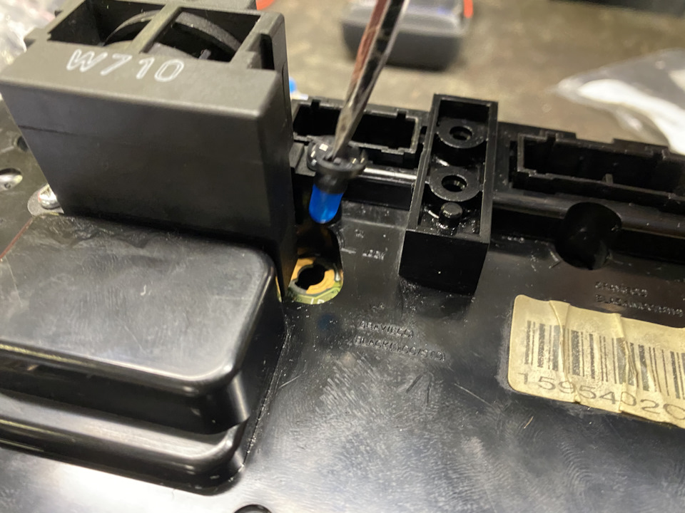 30739358 Лампа подсветки блока Volvo | Запчасти на DRIVE2